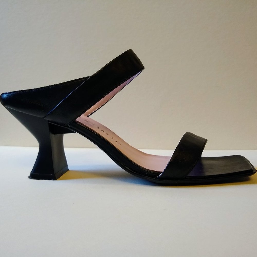 Hillard & Hanson Medium Heel Black Leather Slides - Gem